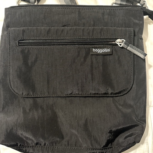 Baggallini | Bags | New Without Tags Never Used Baggallini Crossbody ...